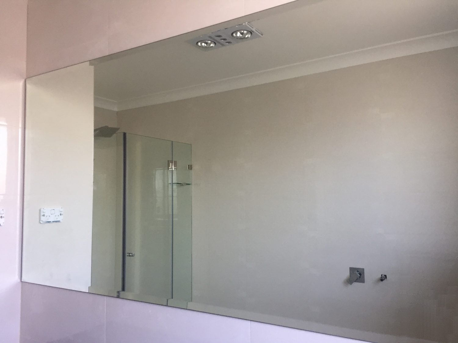 Mirror with a Bevelled Edge | Pro Shower screens and Wardrobes